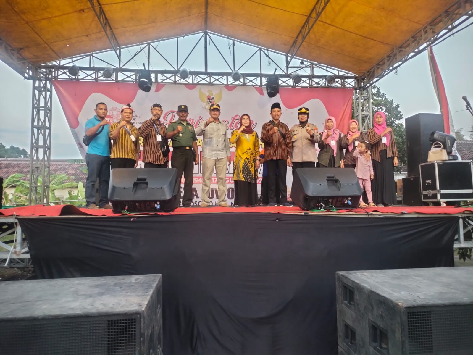 Desa Juwono Gelar Bazar UMKM Dan Pentas Seni Dalam Rangka Meriahkan HUT ...