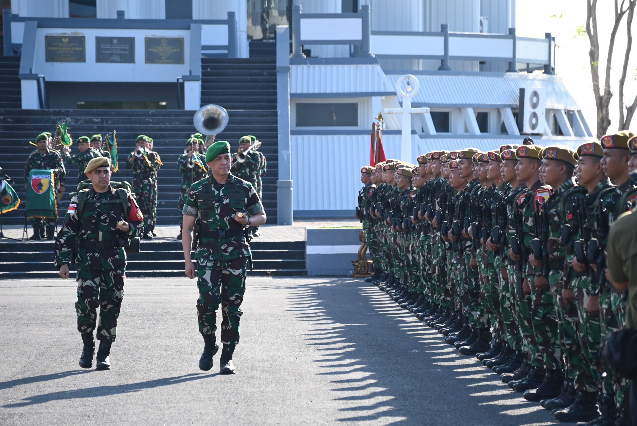 Penuh kebanggaan, Dangartap Mayjen TNI Rudy Saladin sambut Kedatangan ...